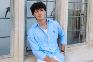 Charlie Bushnell – Age, Bio, Height, Weight, Girlfriend, Net Worth